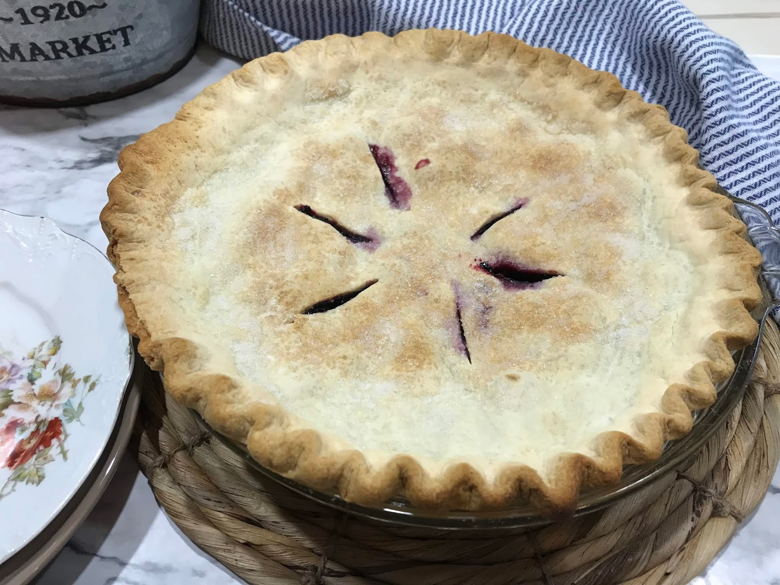 Black Raspberry Pie | Chasing Saturdays