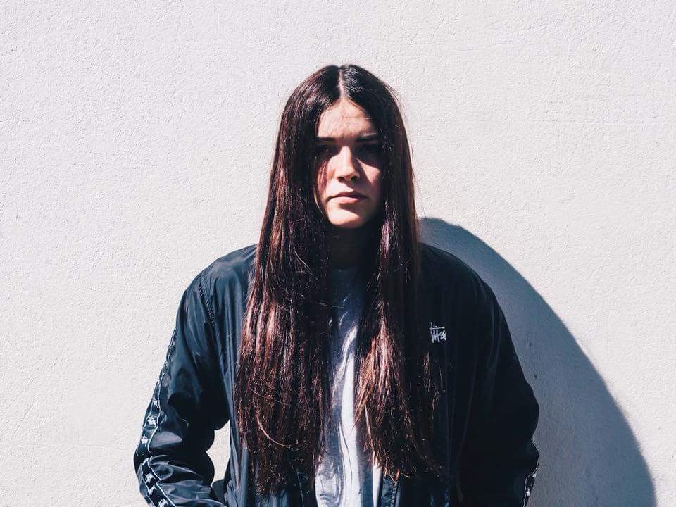 LITTLE INDIE : Melbourne songstress Poppy Rose delivers spellbinding ...