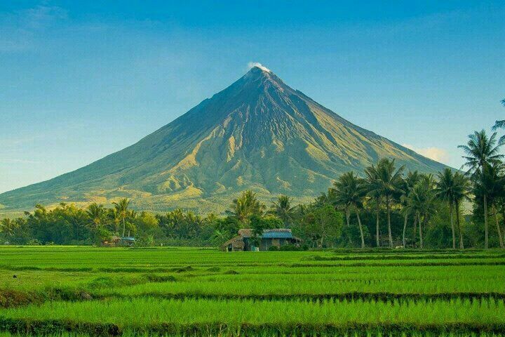 Explore Albay