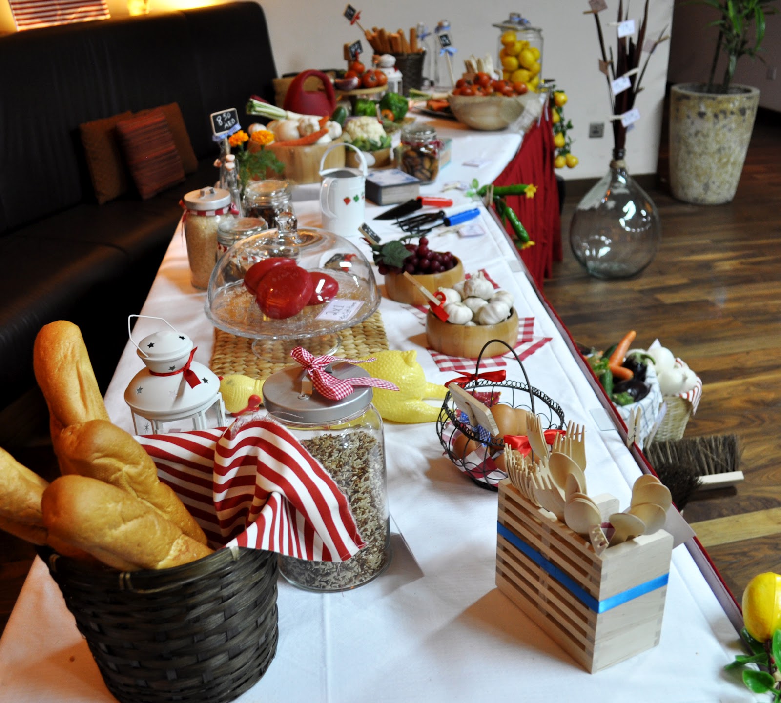 nice ribbon atelier: Corporate Party - "French Market" theme