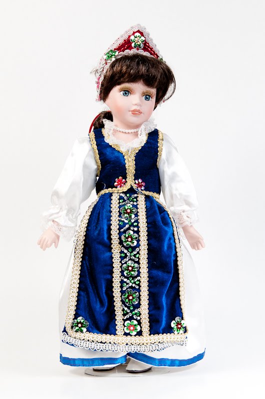 Artizanat Souvenir Cadouri: Papusi din portelan in port popular maghiar ...