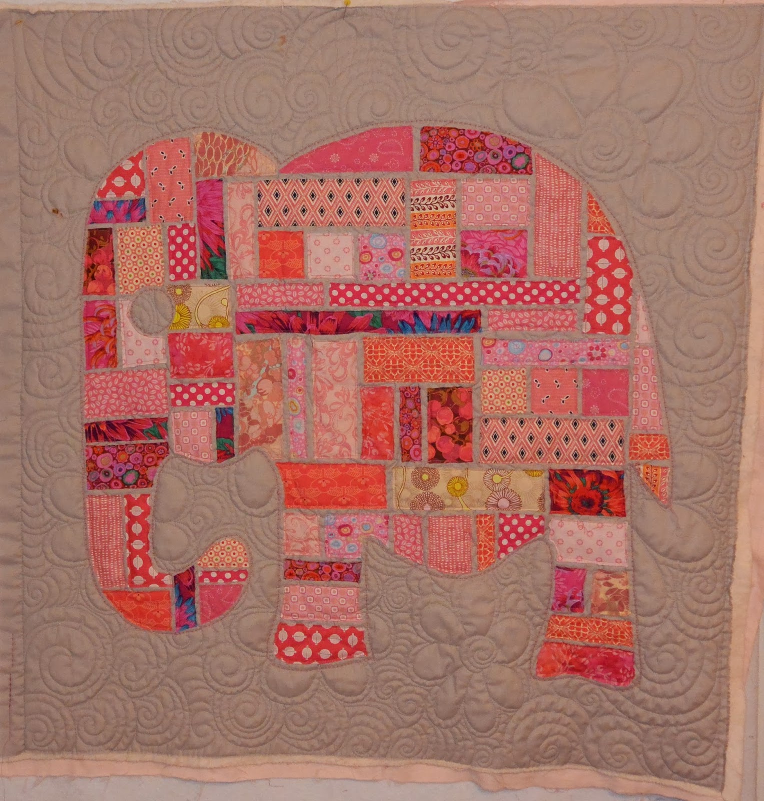 Quilt Vine: Baby Elephant Walk