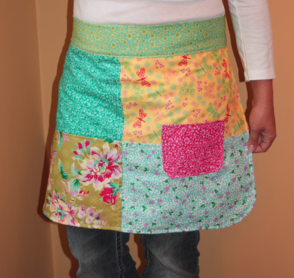 Inspired by Fabric: Vintage-Style Apron