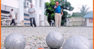SKPanji: Permainan Petanque (Petong)