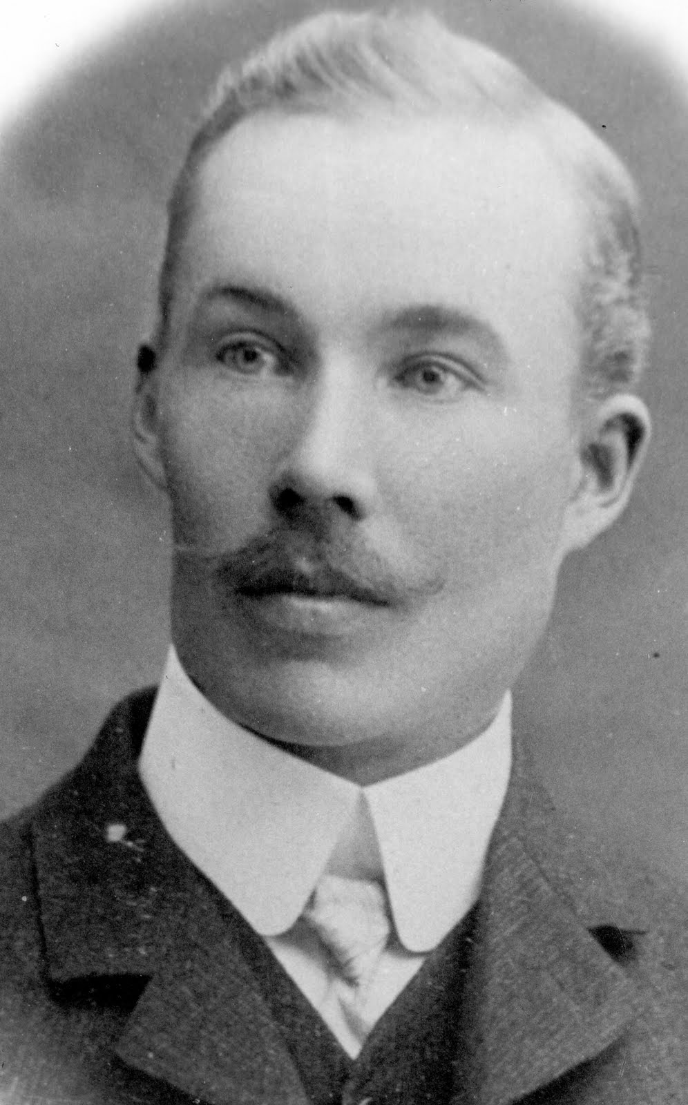 RuneTorgås tankar och bilder: Min pappa Gustav Nilsson var fiolbyggare