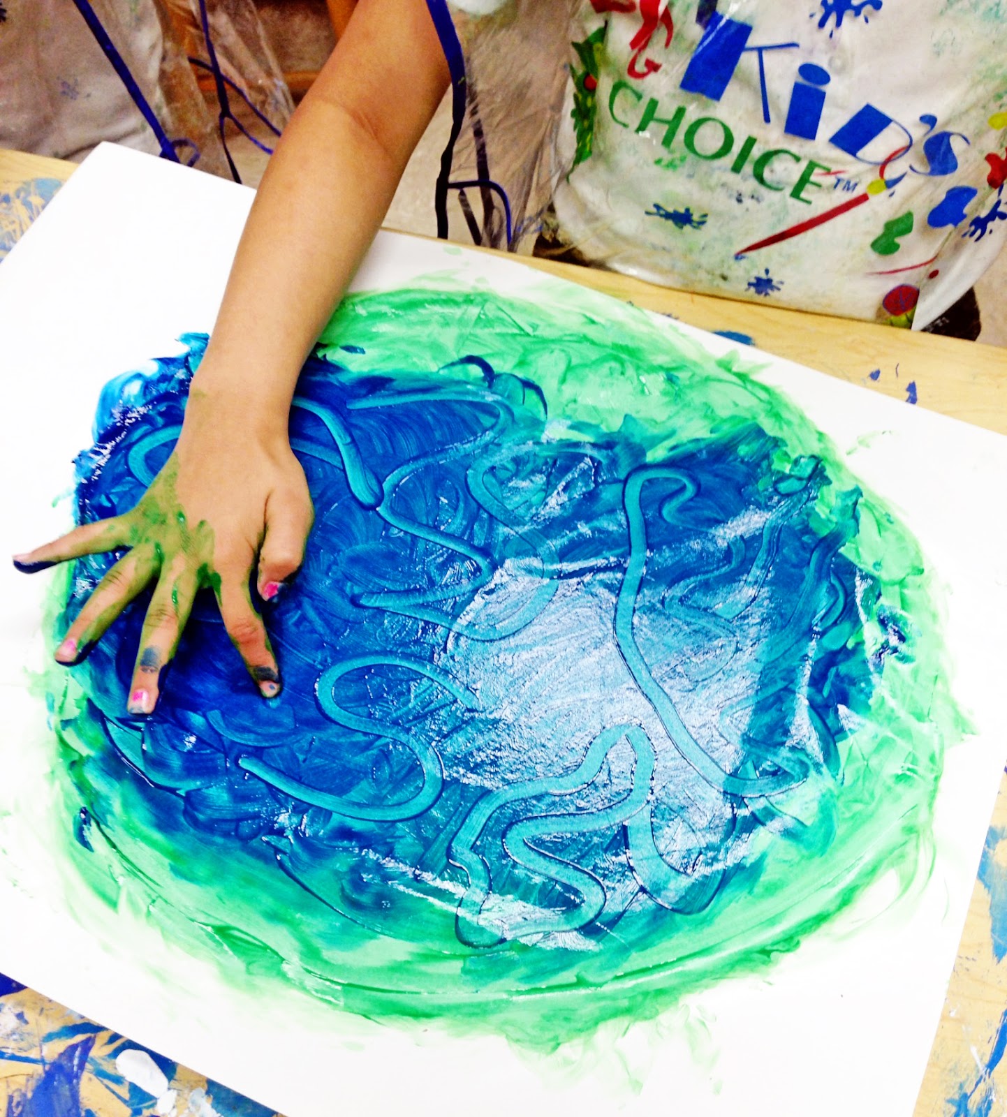 smART Class: Earth Day Finger Painting
