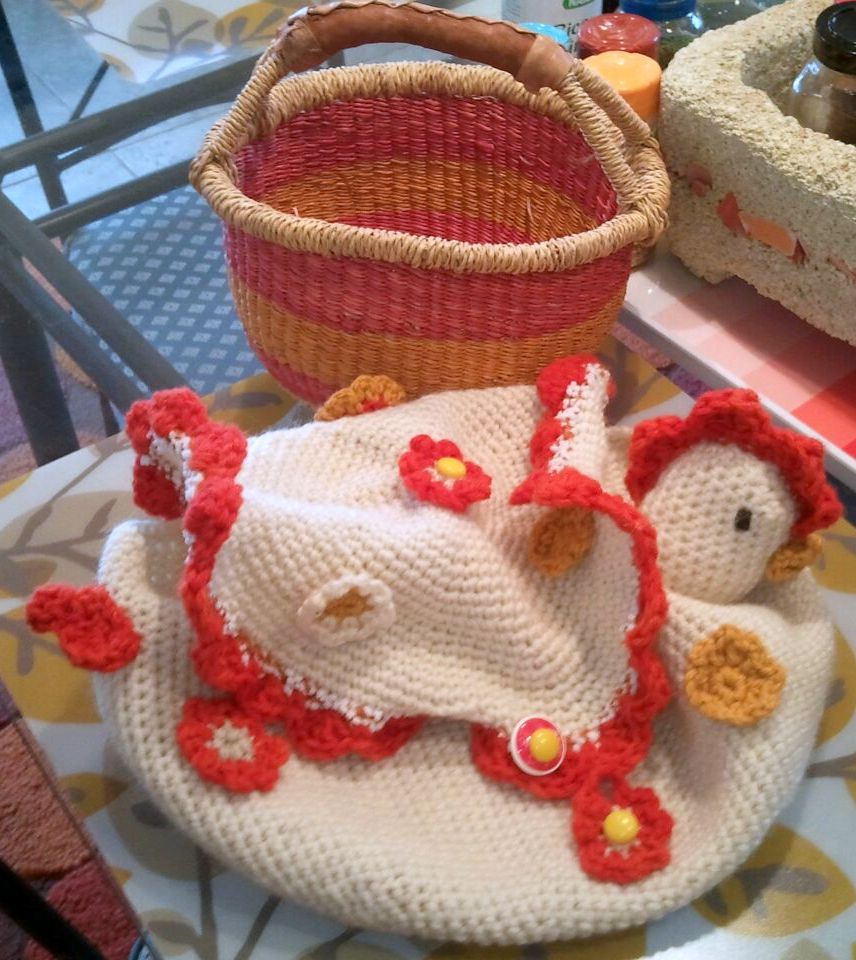 Life is art ... Art is Life: Crochet Chicken Basket ~ Henny Penny Free ...