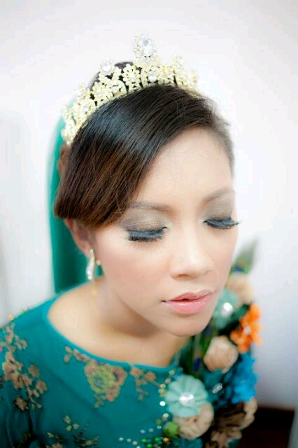 NAZREEN IDRIS MALAYSIA'S FASHION DESIGNER