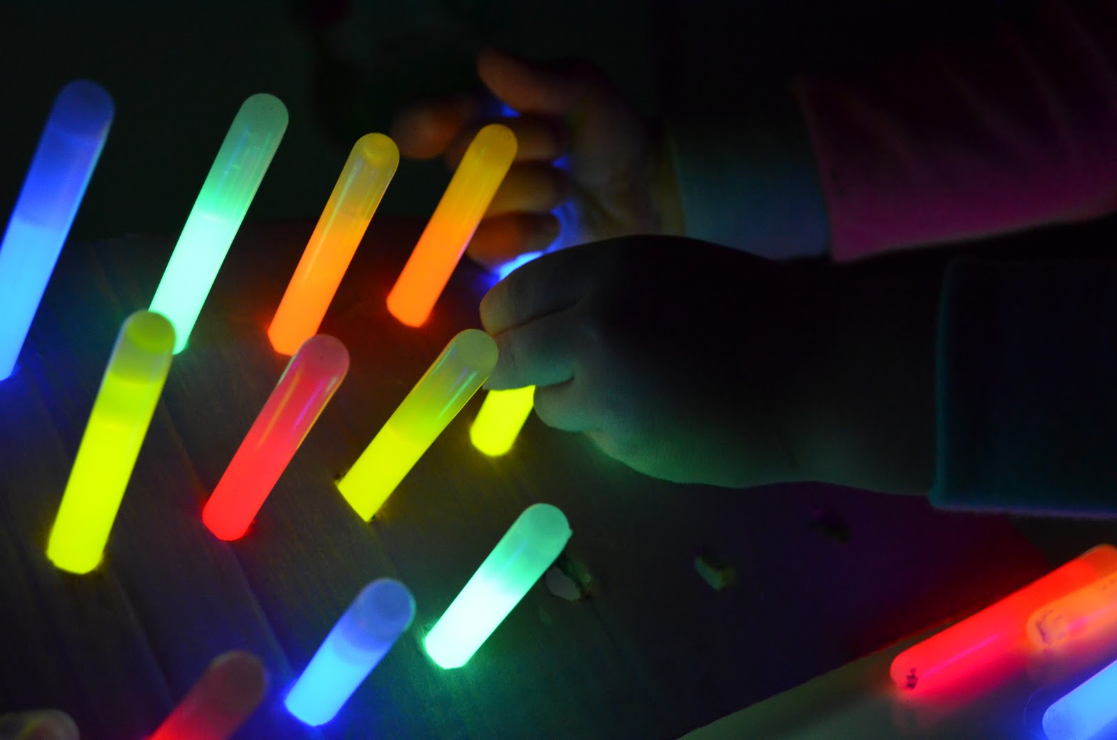 Tot Treasures: Glow Stick Fun