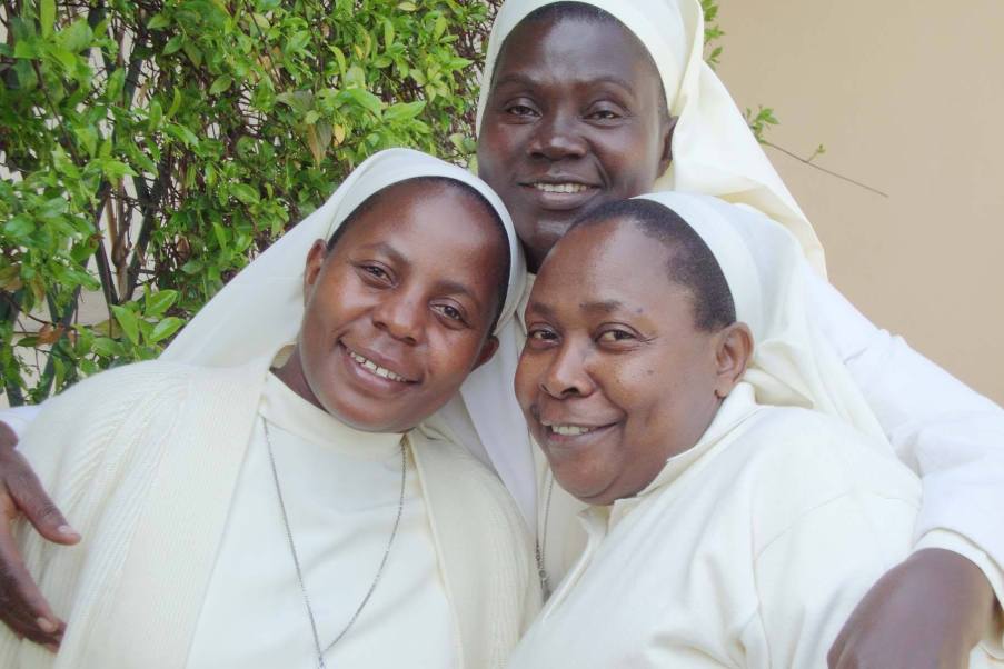 NWBKA: Reaching Out: Sisters of Immaculate Heart of Mary Reparatrix