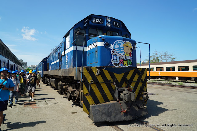Blair's 鐵道攝影: R100型柴電機車 / TRA R100 Type Diesel-electric Locomotive