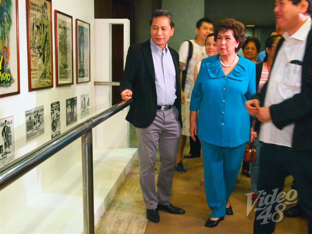 Video 48: SNAPSHOTS ON RONWALDO REYES RETROSPECTIVE GALA OPENING AND ...