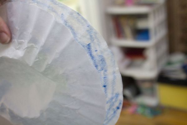 Make Your Own Simple Colorful Coffee Filter Jellyfish Craft - Life with ...