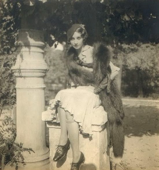 Ploaia de cuvinte: Renee Pearl si Jacques Henri Lartigue