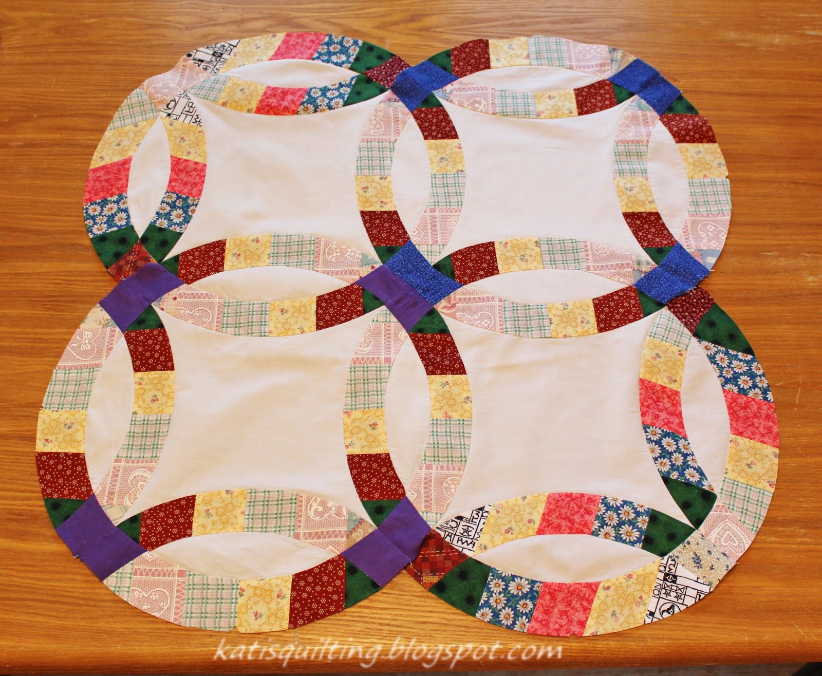 Kati's Quilting and Sewing: Double wedding ring mat finished!