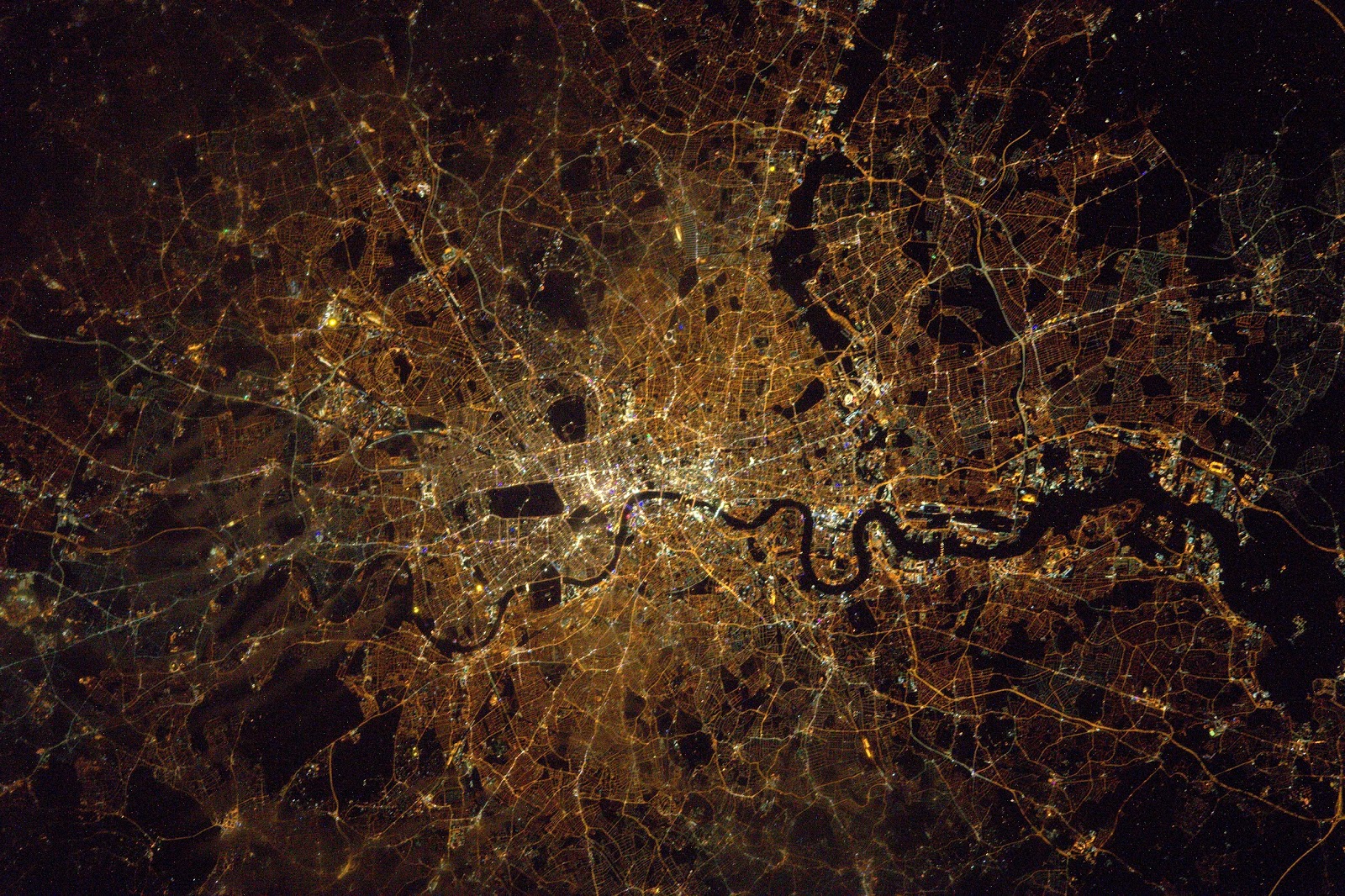London at Night seen from the International Space Station | Earth Blog