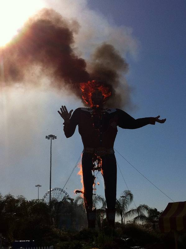 Big Tex Burns: Fire Destroys Texan Cultural Icon ~ Kuriositas