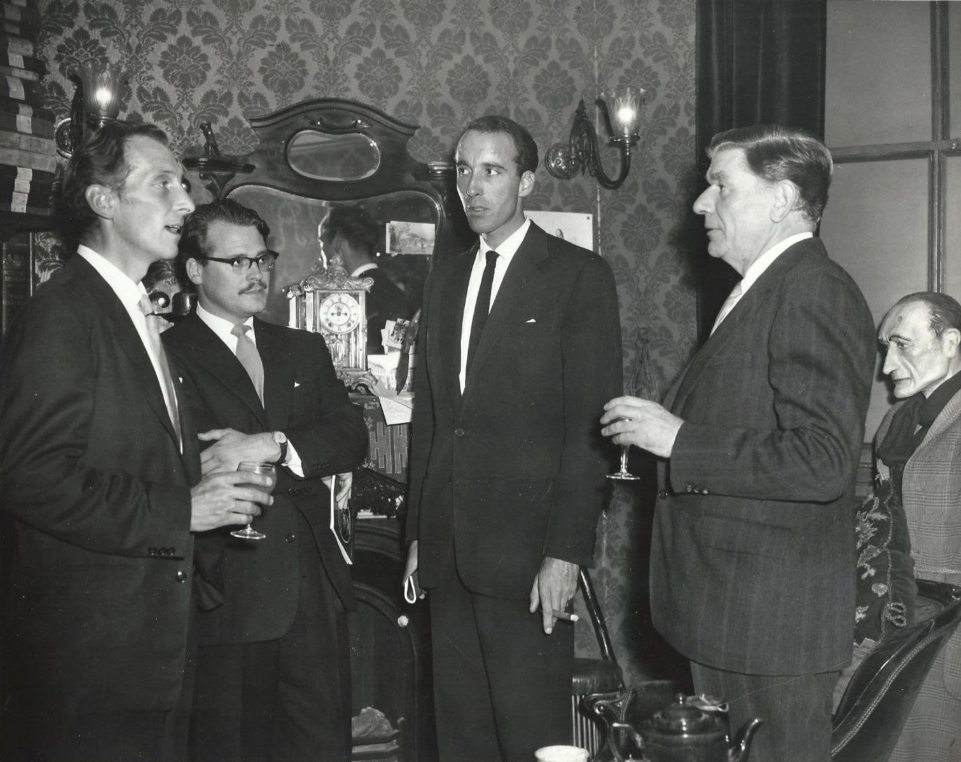 Greenbriar Picture Shows: Off The Wire This Morning ...