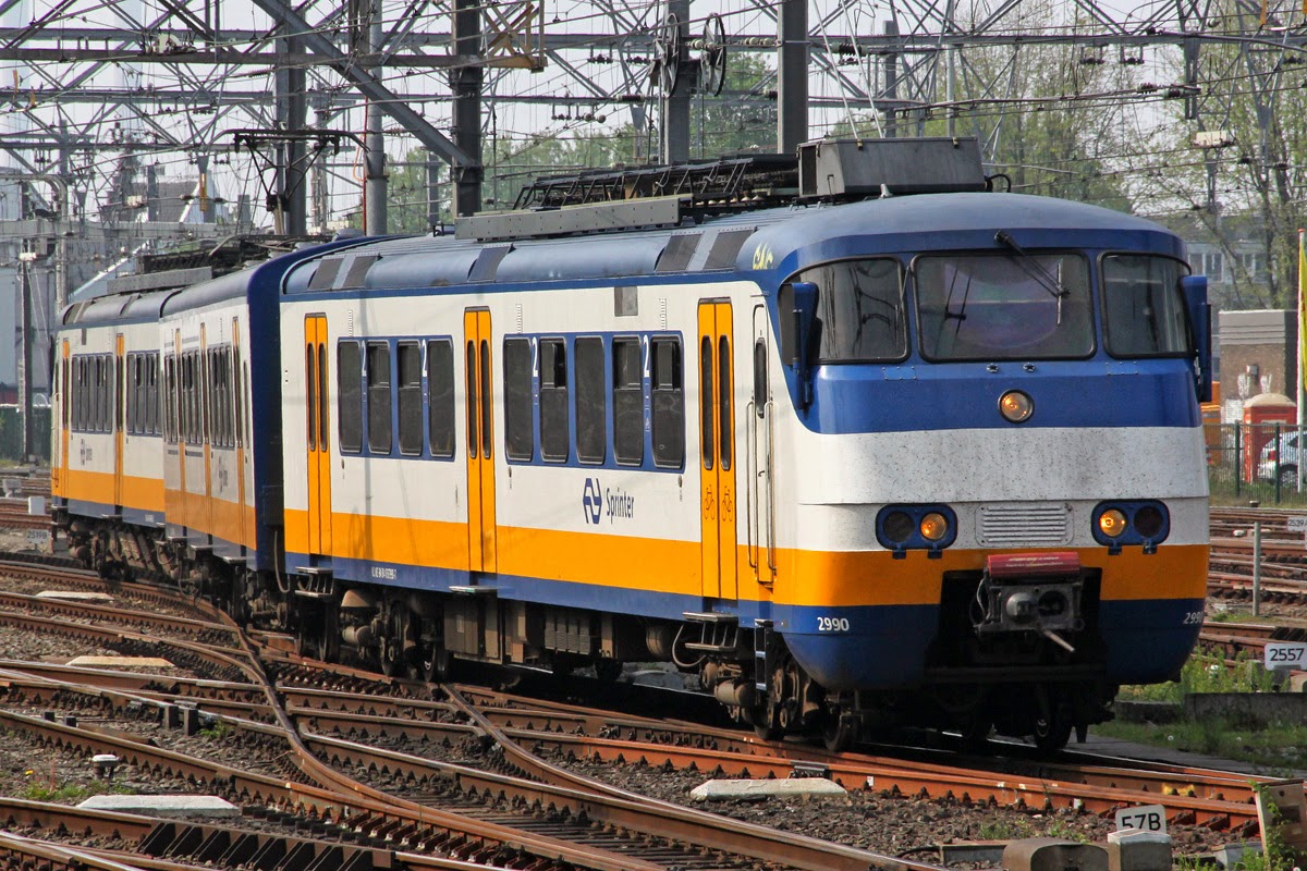 Planes and Trains - Trains: NS / Sprinter SGM-2 2990