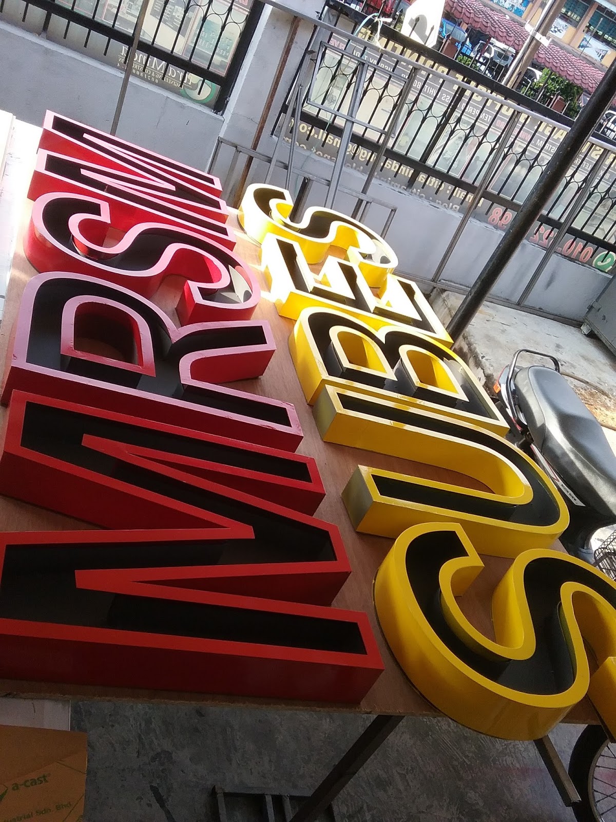 3D Light Box: 3D LETTERING