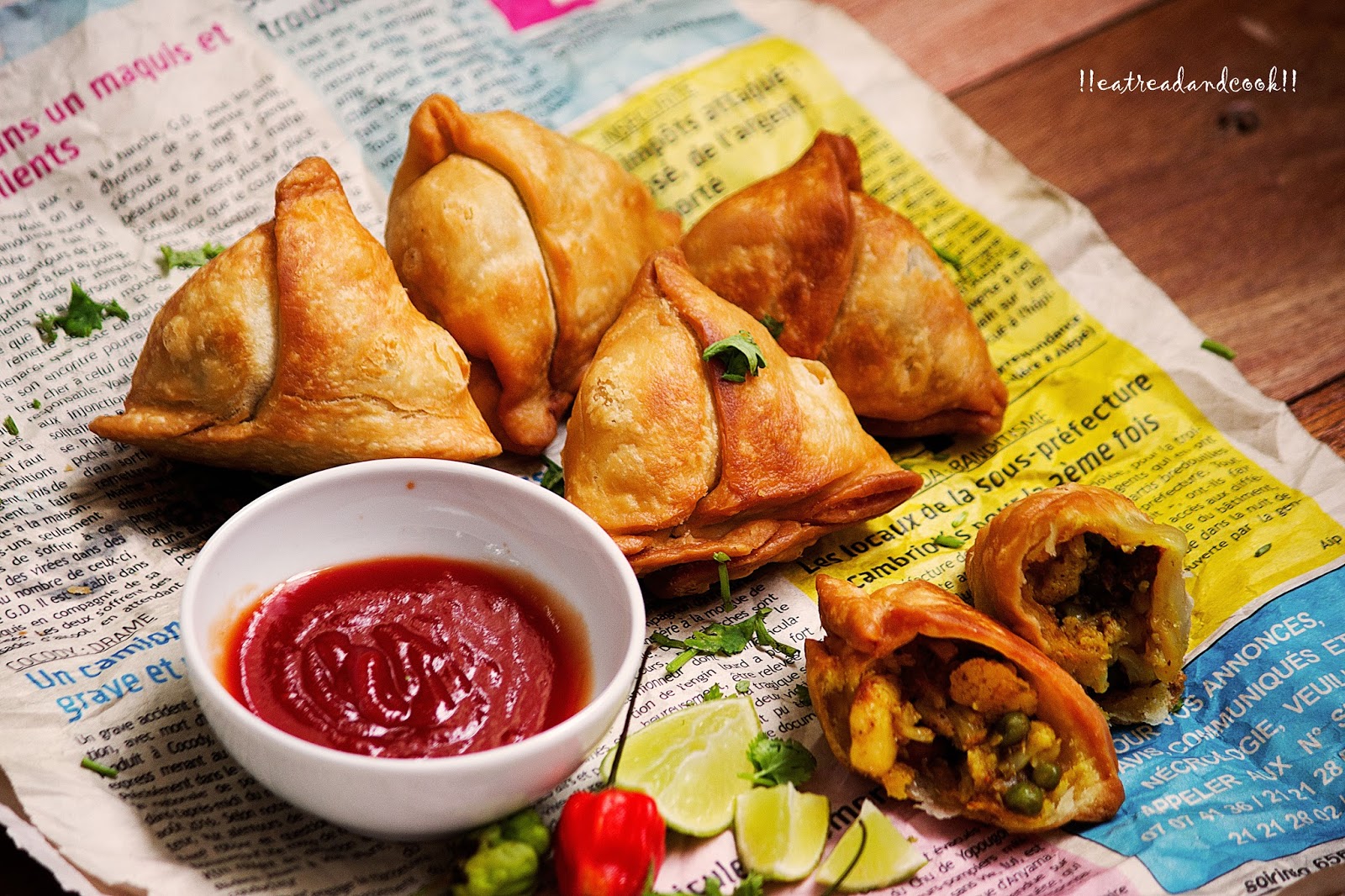 Fulkopir Singara / Cauliflower Samosa