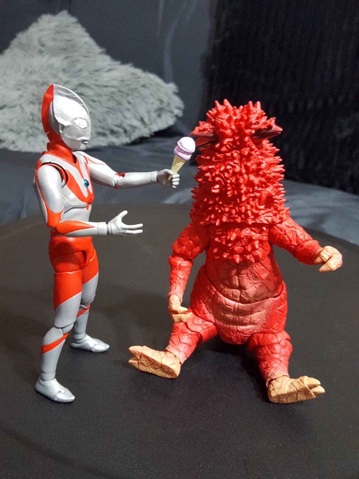 S.H. Figuarts Ultraman Type A and Pandon/Reconstructed Pandon