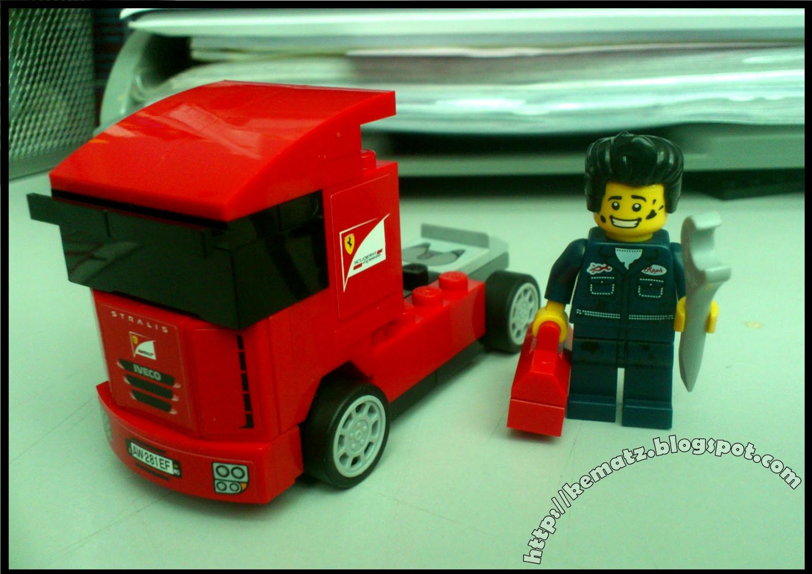 HampeH DoT CoM ZonE: Lego Shell - Scuderia Ferrari Truck