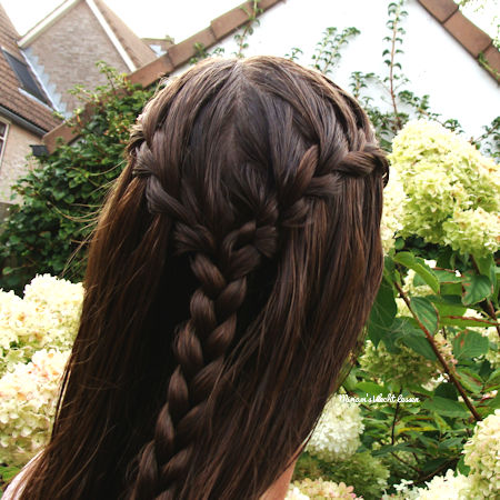 Miriam's Vlecht Lessen (Miriam's braiding instructions): Waterfall braid