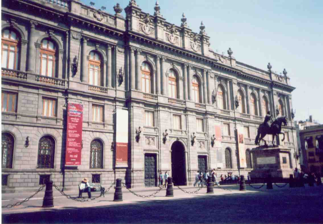 De paseo por la ciudad: Museo Nacional de Arte (MUNAL) Reportaje