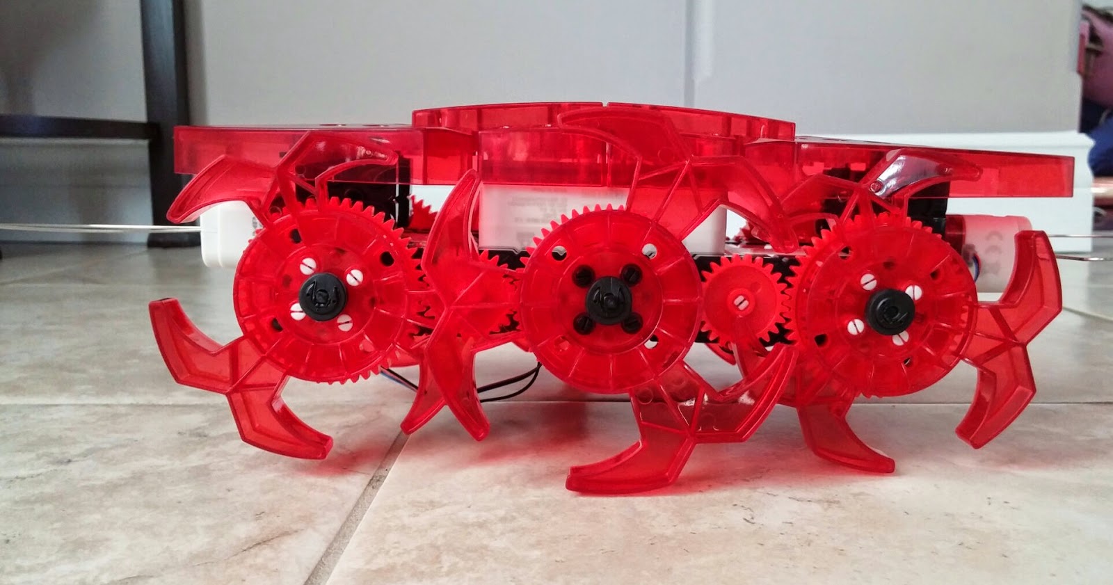 VEX Robotics Giant Ant Kit by HEXBUG | Toronto Teacher Mom