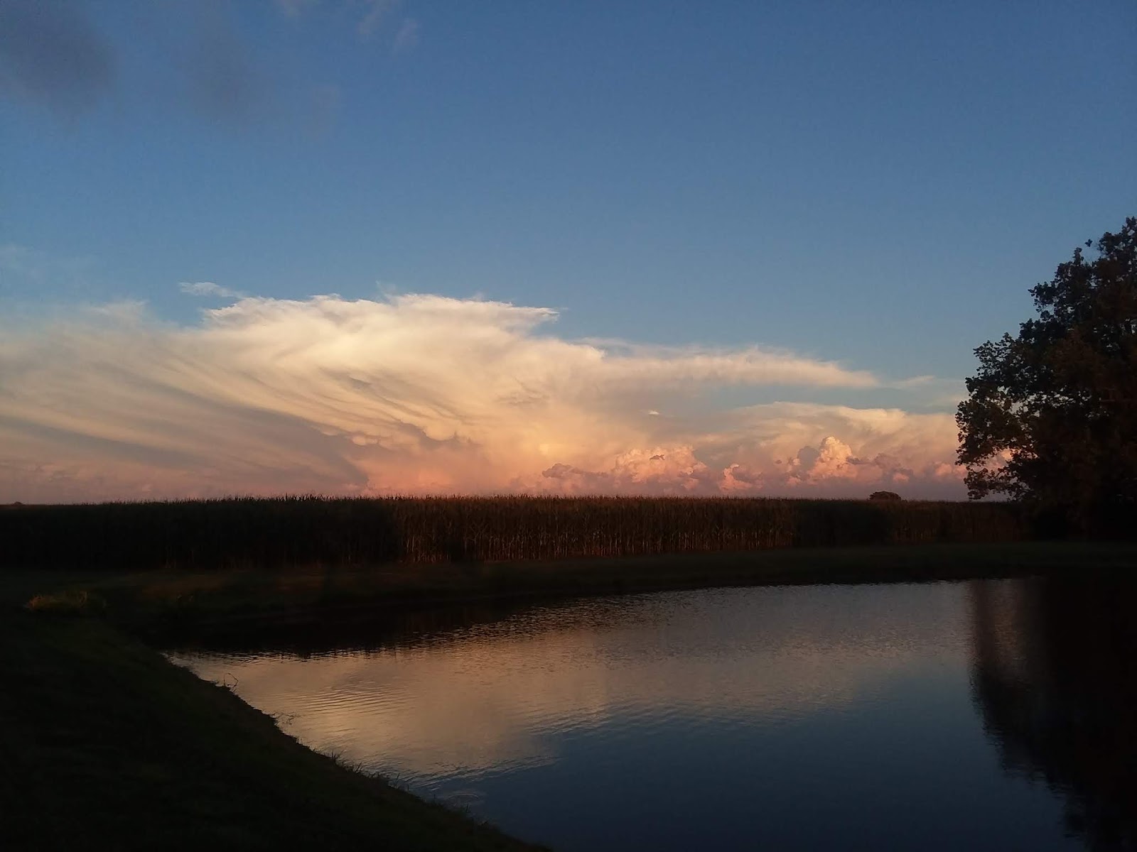 Murray & Candace's Adventures: Amazing Storm Clouds...