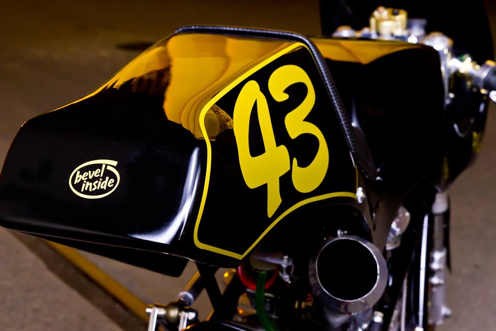 Il Ducatista - Desmo Magazine: Vee Two Ducati Alchemy SV-1 - Modernized ...