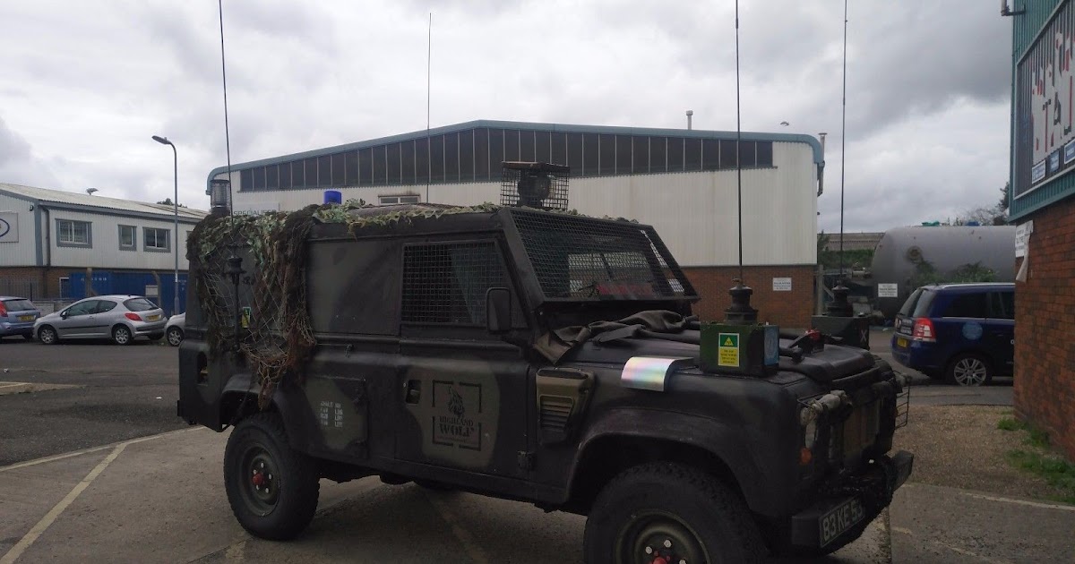 Landrover Defender: Military Police Landrover Defender FFR TUM 200tdi ...