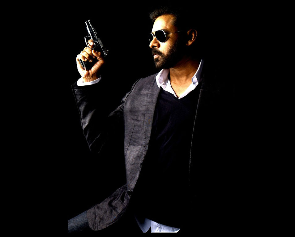 ALL IMAGES 4 FREE: PAWAN KALYAN STYLISH STILLS FROM PANJA,