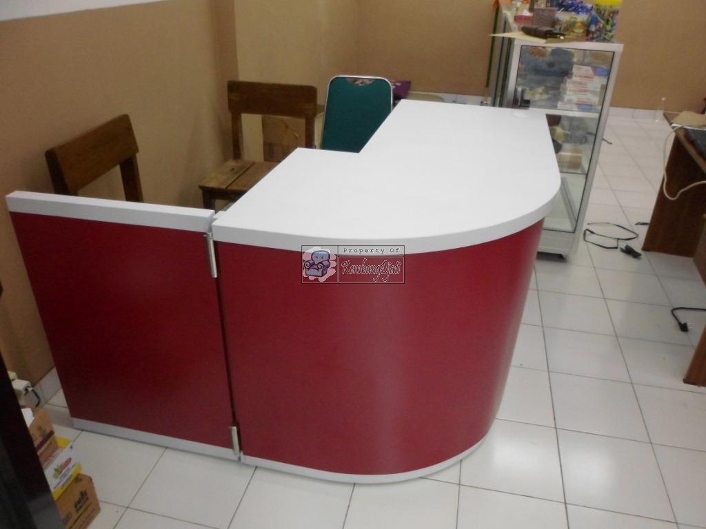 Meja Front Desk 1 Orang Model Melengkung + Furniture Semarang ...