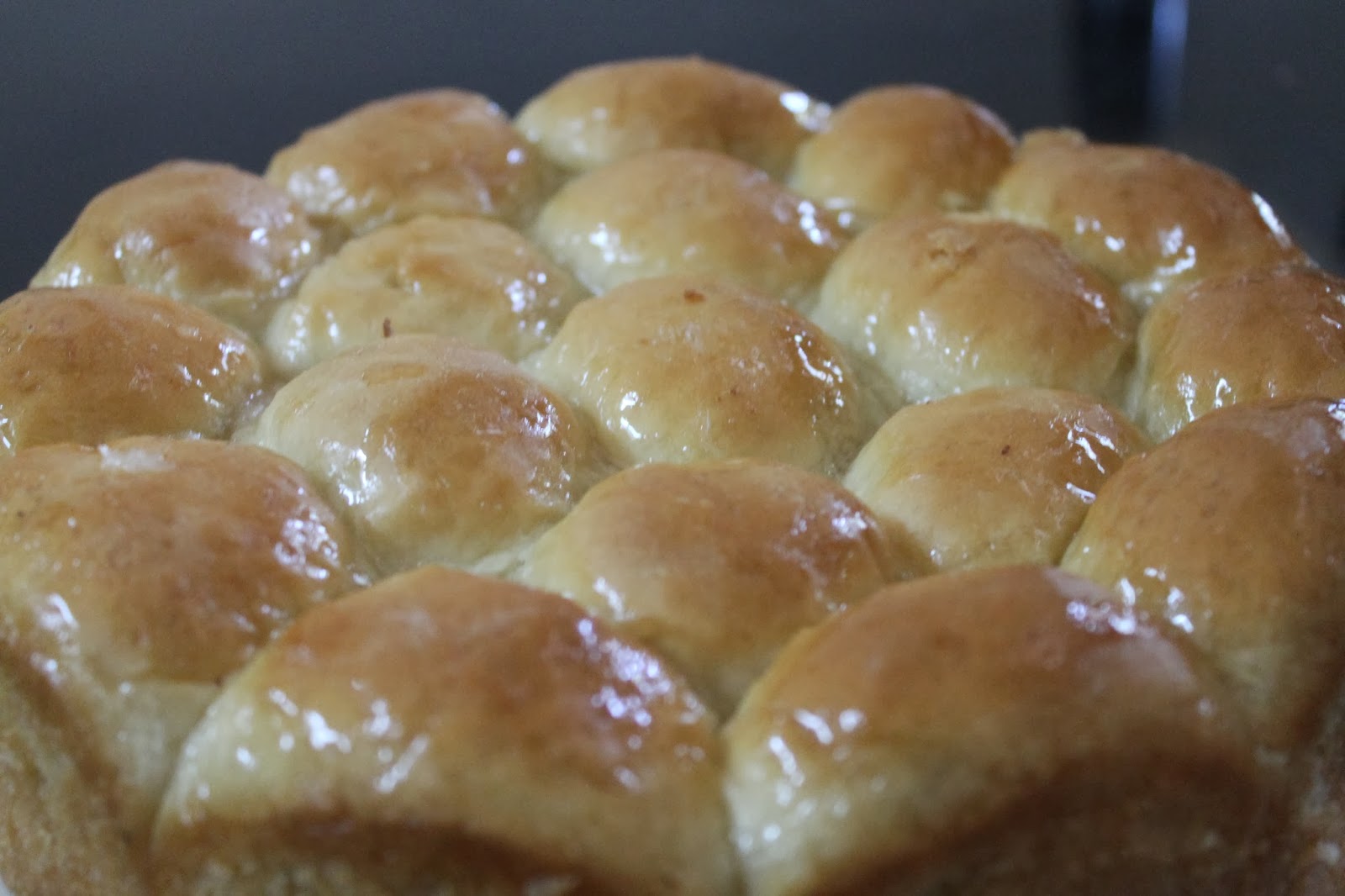 Femi's Kitchen: SWEET KHALIAT NAHAL / HONEY COMB BUN