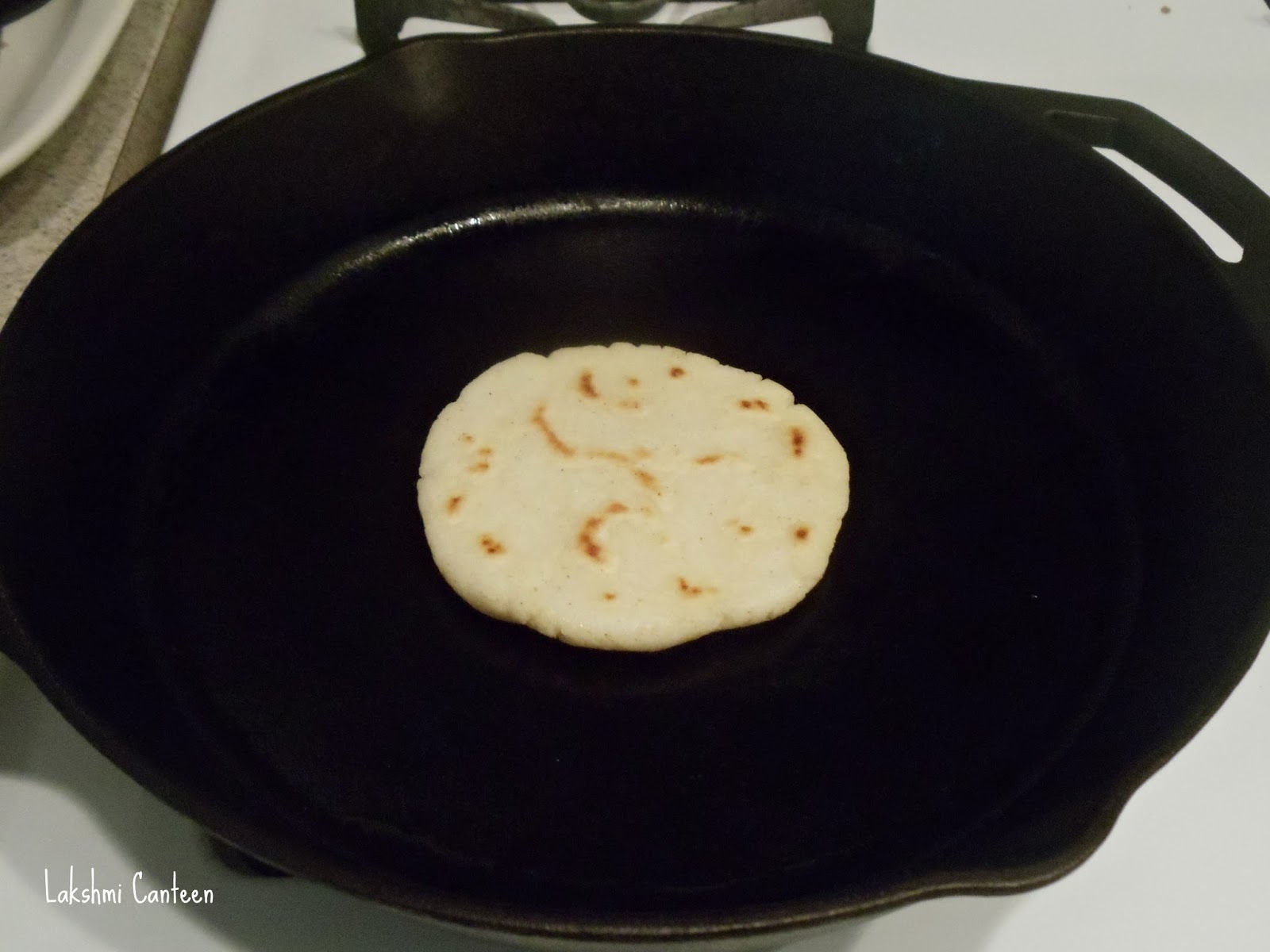 Lakshmi Canteen: Vegetarian Arepas