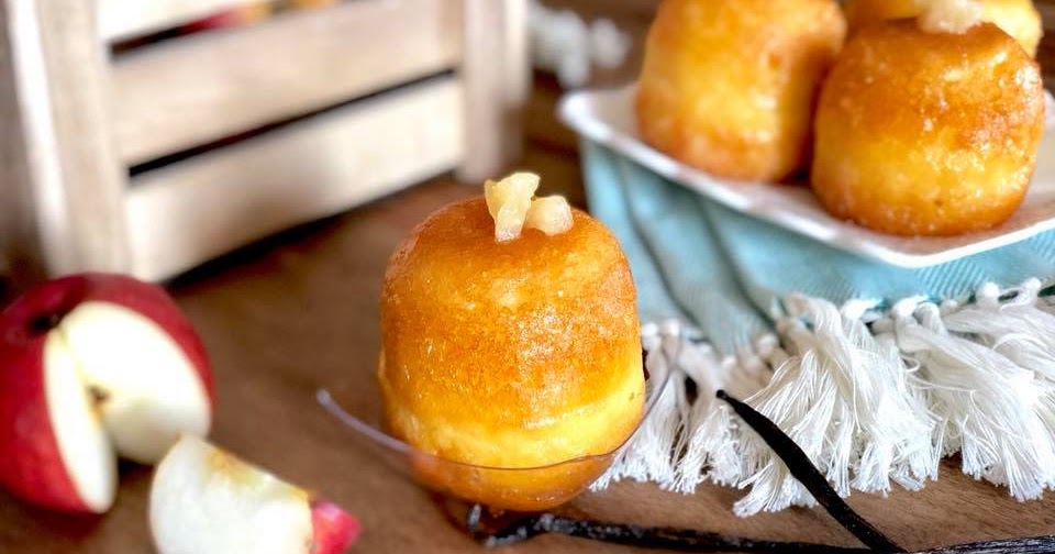 Babà alla Melannurca