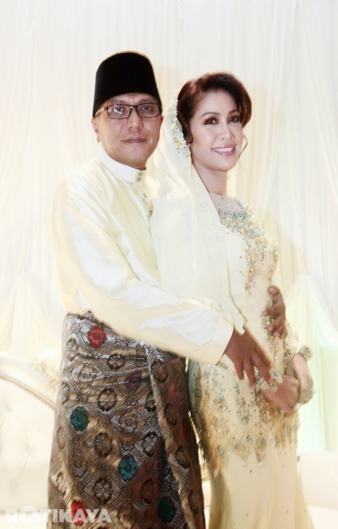 Gambar perkahwinan Hattan dan bekas isteri, Arianie (9 Photo)