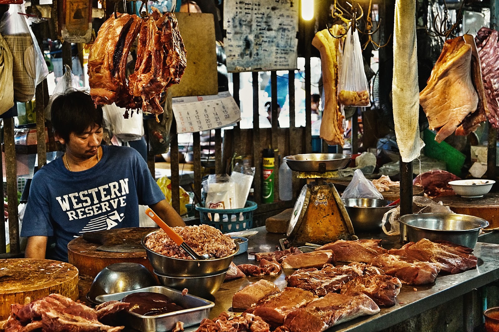 Non Mon Market, Bangsaen