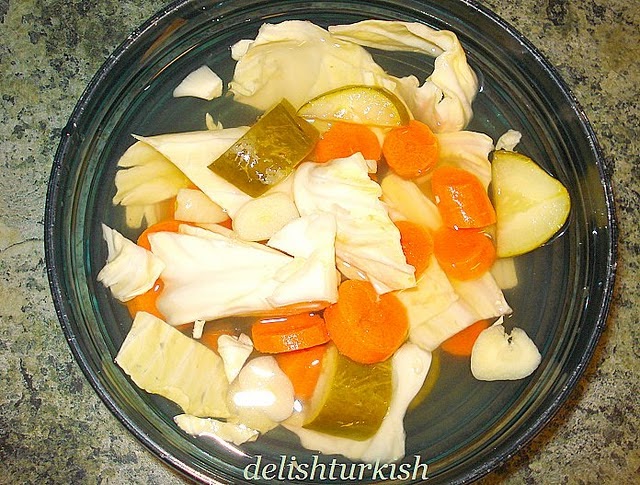 Delicious Turkish Food Recipes: Mixed Pickles (Karisik Tursu)