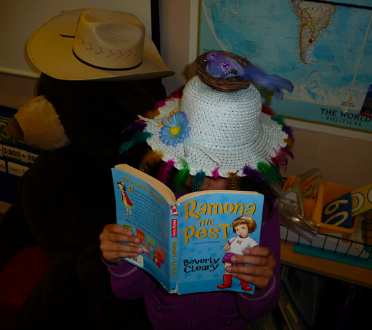 Mrs. Yollis' Classroom Blog: Read Across America!