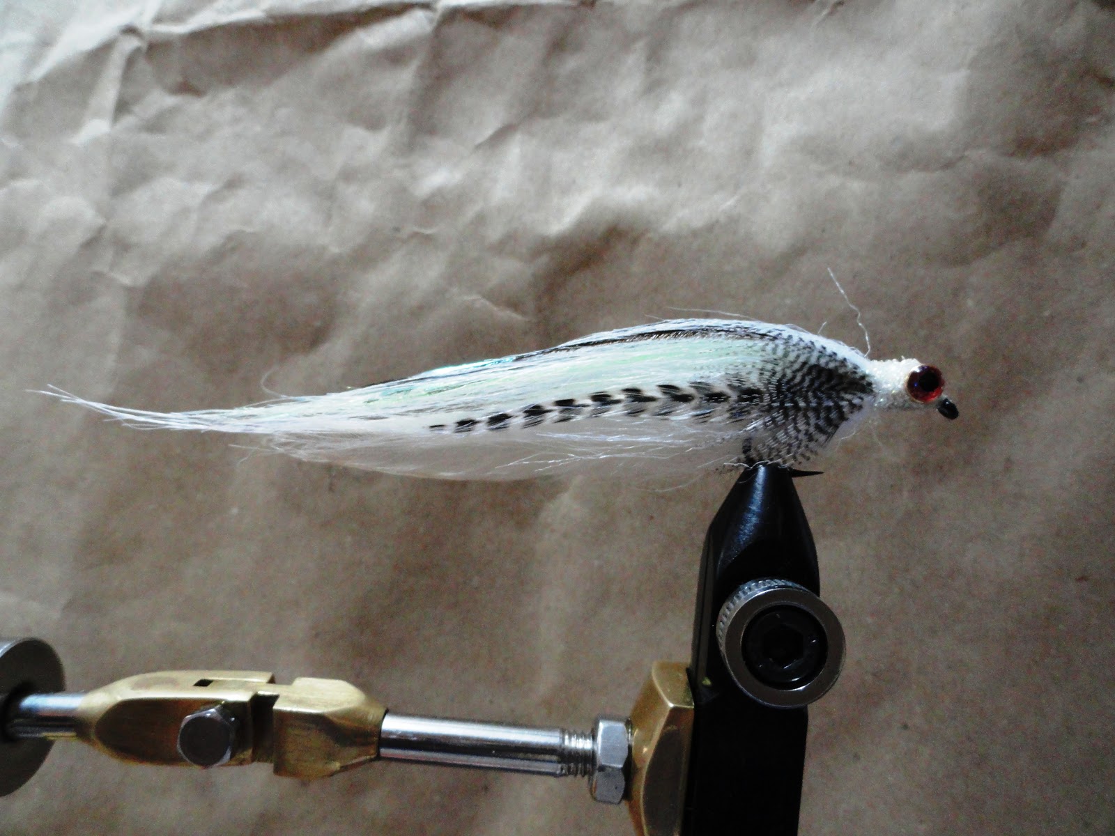 Excursiones de pesca con mosca - Fly Fishing Trips: Atado de Moscas