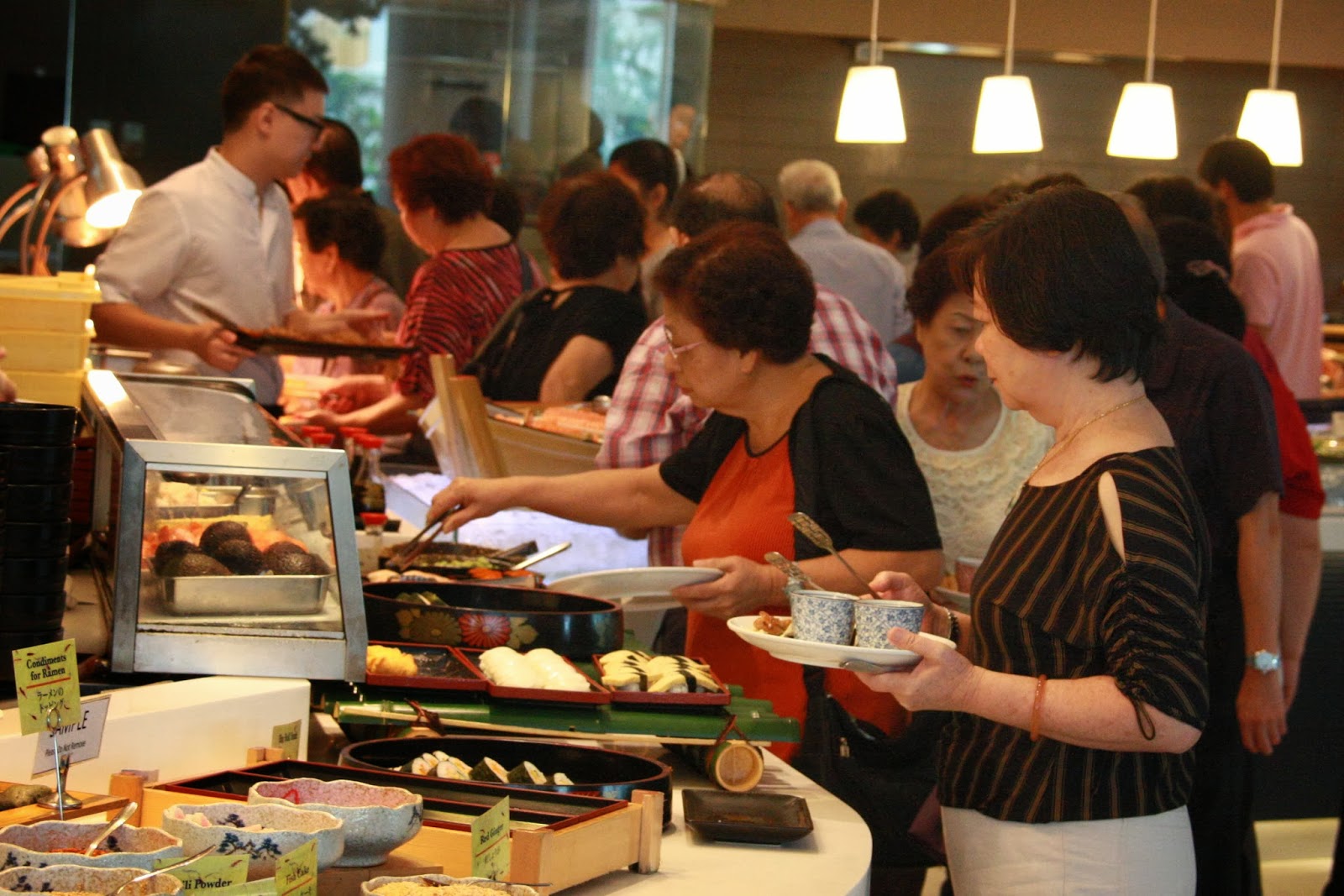 Owen Residents Committee 奥云居委会: Senior Citizens Week - Lunch at ...