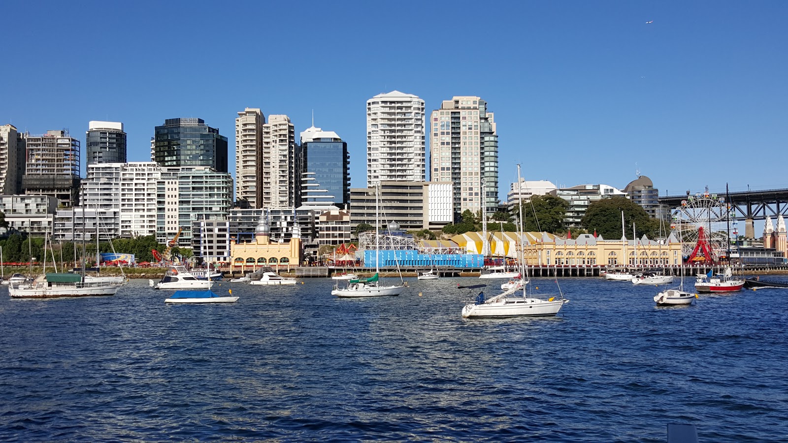 Sydney - City and Suburbs: Milsons Point, Lavender Bay