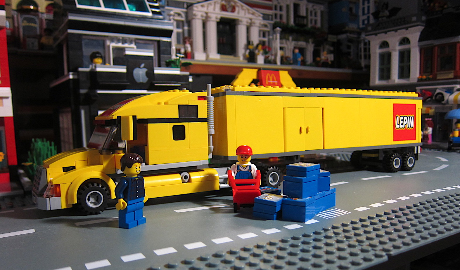 It's Not Lego: Lepin 02036 Not Lego City Truck Set Review