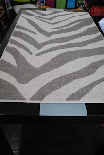 jandjhome: DIY Zebra Painted Rug