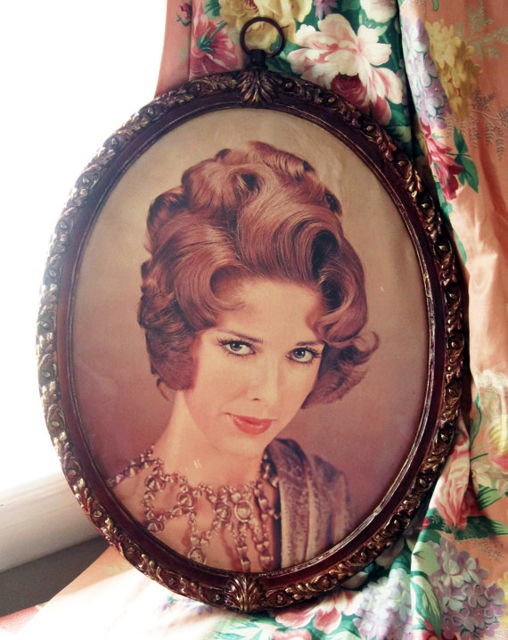 Interior Salon Designs: Top 5 Essential Vintage Items Every Salon ...