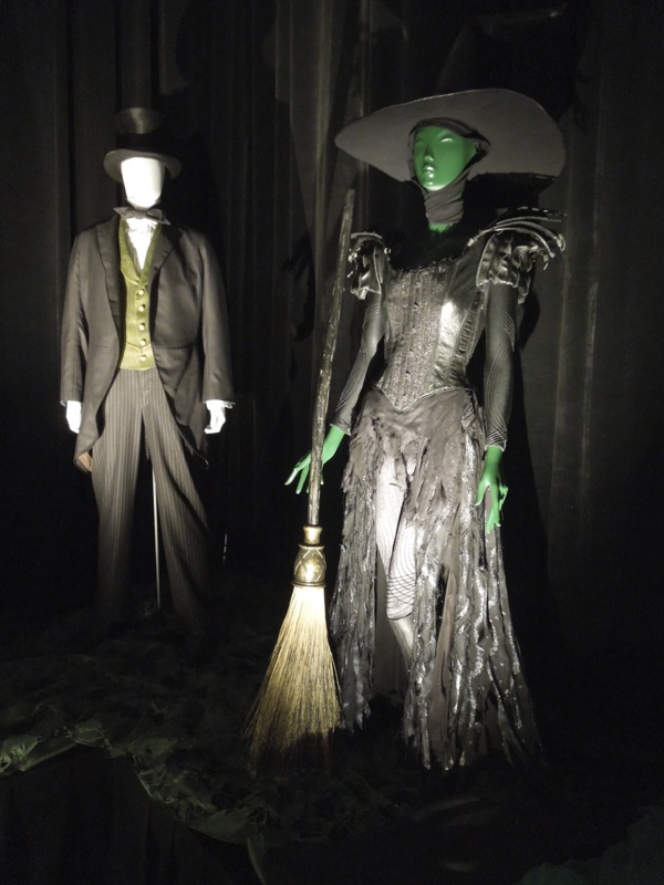 Hollywood Movie Costumes and Props: Oz and Witches costumes from Oz The ...