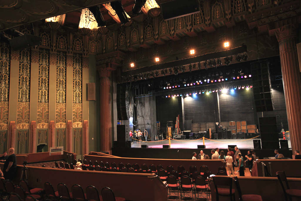 Los Angeles Theatres: Wiltern Theatre: auditorium